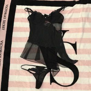 Victoria’s Secret Vintage Baby Doll Set - Gem